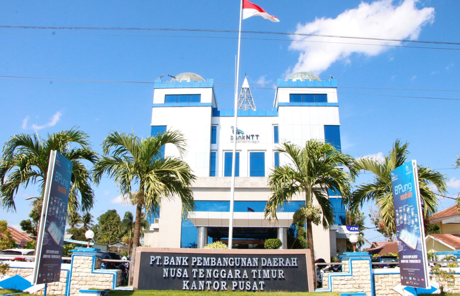 BANK NTT - Melayani Lebih Sungguh